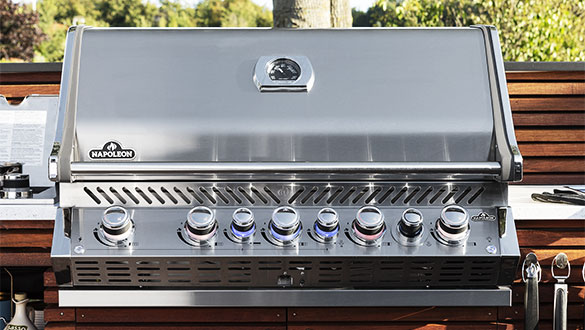 Pourquoi choisir un barbecue encastrable à gaz Napoléon