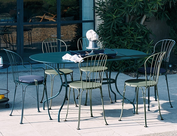 Chaise de jardin en métal Opera+ - Fermob - Jardideco.fr